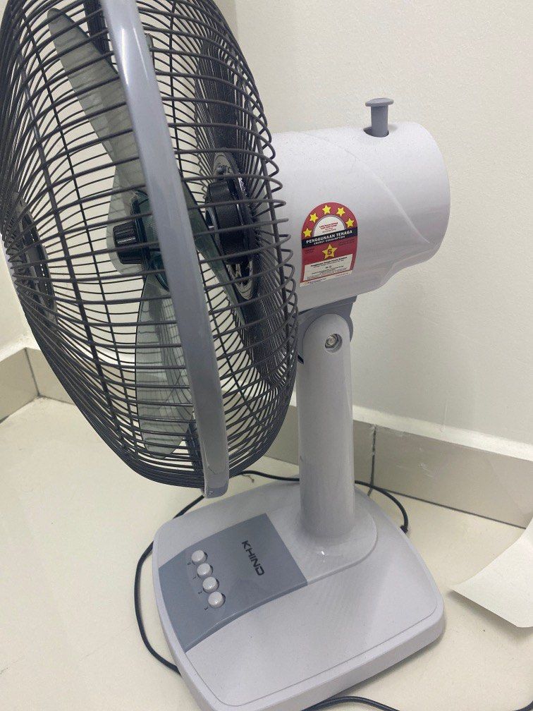 Table fan, Furniture & Home Living, Lighting & Fans, Fans on Carousell