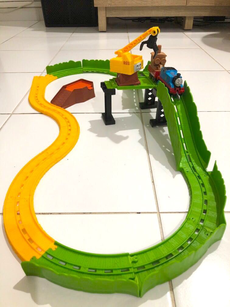 Thomas and friends tracks and engine., Hobbies & Toys, Toys & Games on ...