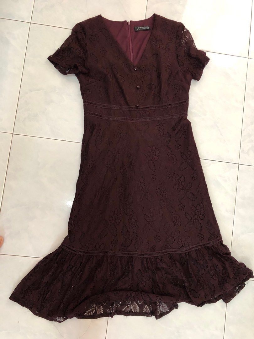 TLC Red eyelet Dress, Women's Fashion, Dresses & Sets, Dresses on Carousell