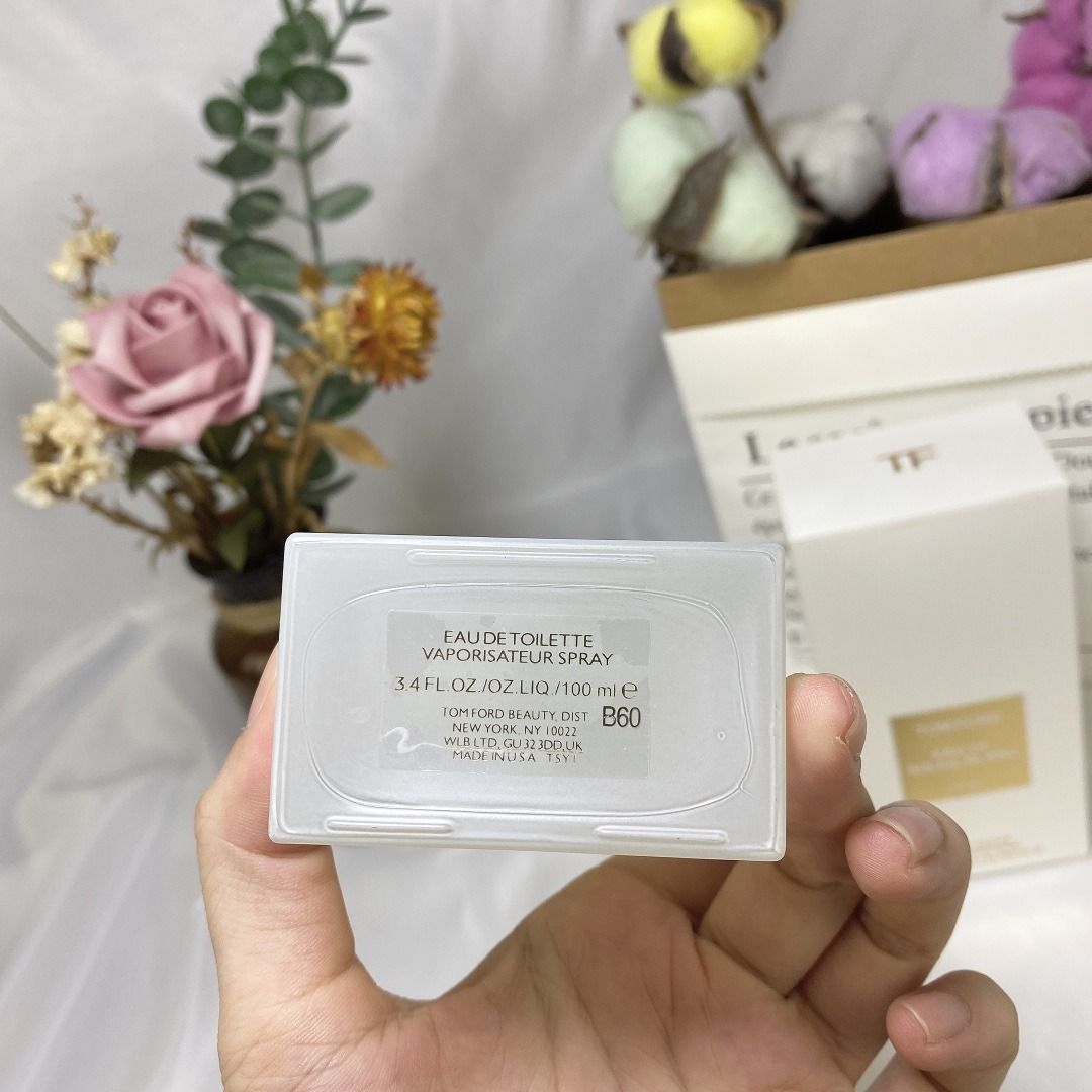 TomFord Tom Ford TF Day Water Eau de Toilette Frosted White Bottle ...