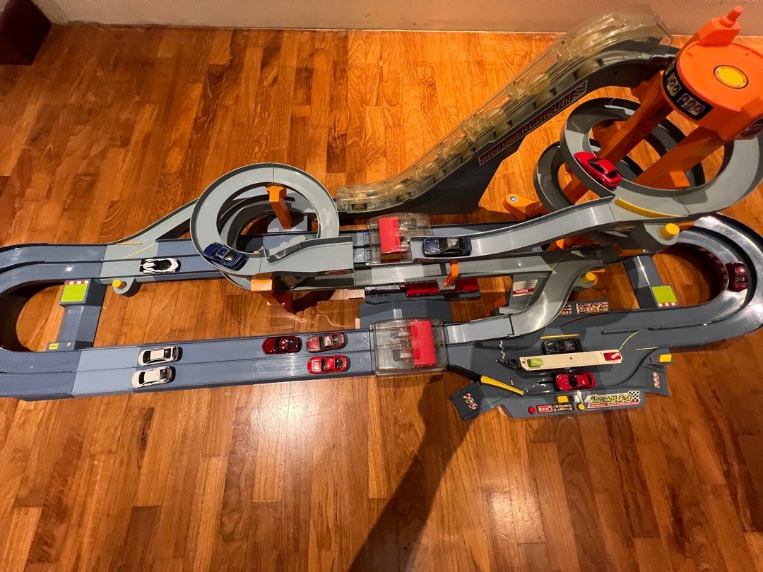 Tomica Byun Byun Toy Race Circuit Track and Big Tomica Tower set ...