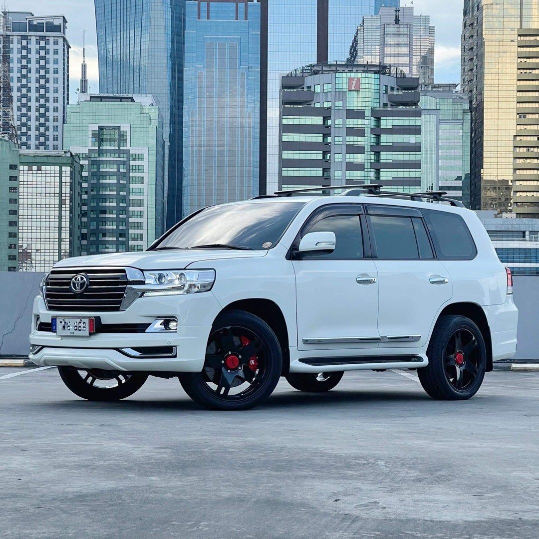 Toyota Land Cruiser LC200 Auto, Cars for Sale, Used Cars on Carousell