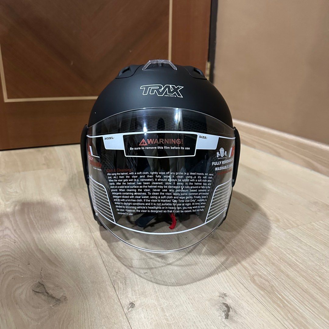 TRAX Helmet, Motorcycles, Motorcycle Apparel on Carousell