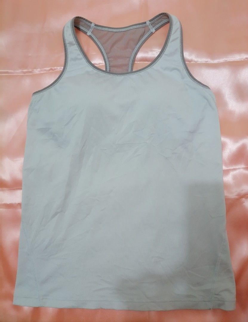 Uniqlo Padded Sports Sando, Men's Fashion, Activewear on Carousell