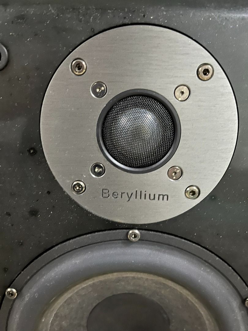 Usher BE-718 speaker (Beryllium tweeter) with original stands, Audio ...