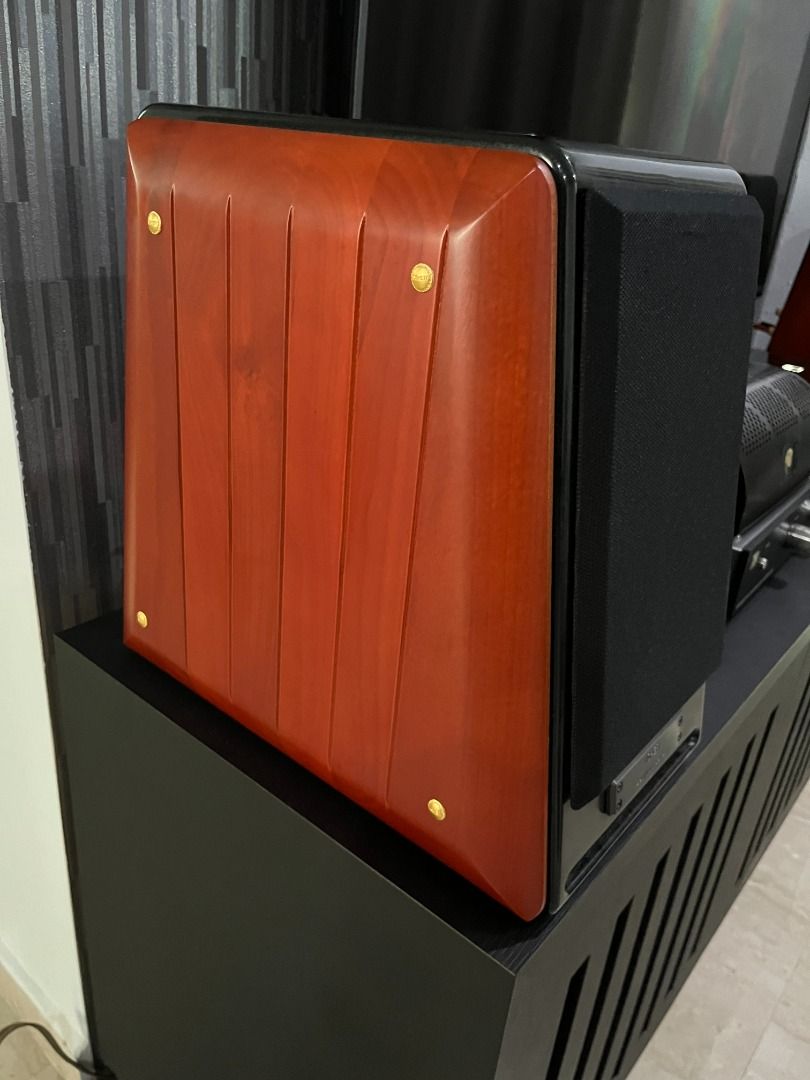 Usher BE-718 speaker (Beryllium tweeter) with original stands, Audio ...