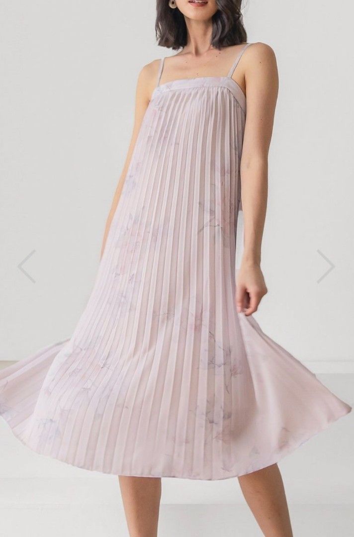 Velene Pleated Floral Midi Dress (Lilac Blush), Women's Fashion ...