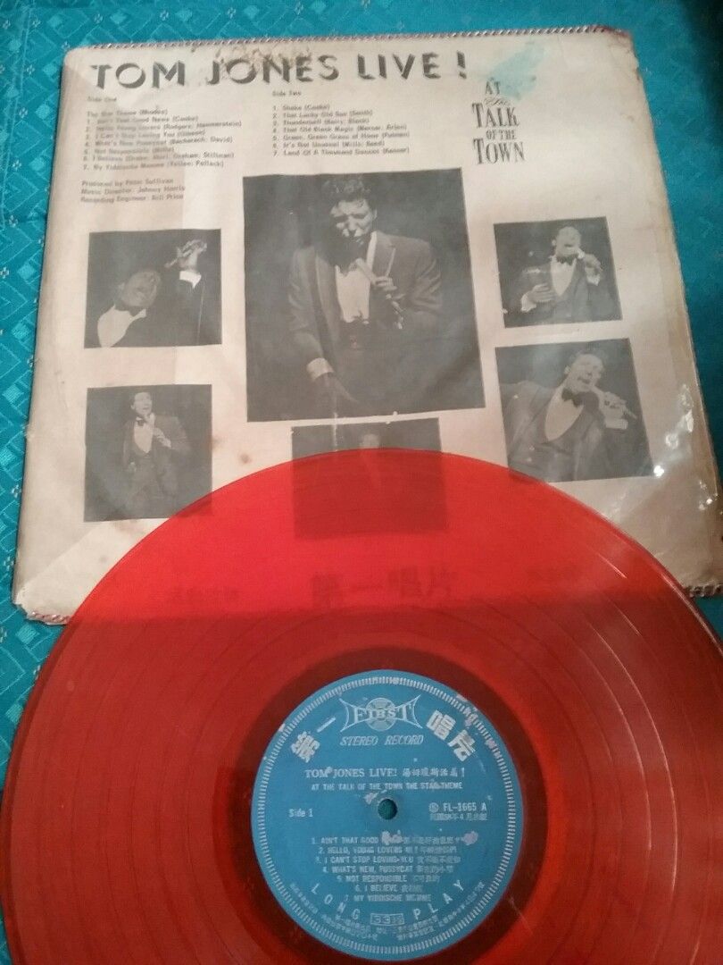 VINYL TOM JONES LIVE (Colored vinyl), Hobbies & Toys, Music & Media ...