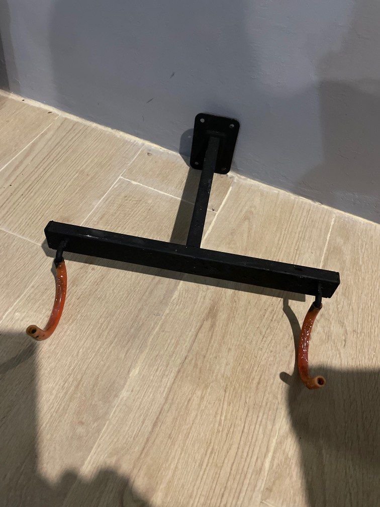 Besi Gantung Sepeda, Olah Raga, Perlengkapan Olahraga Lainnya di Carousell