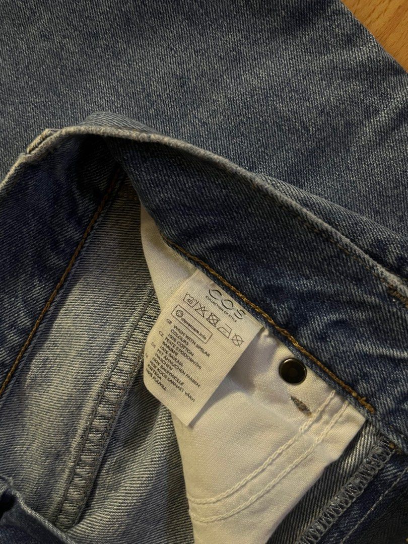 COS Low Rise Cropped Jeans, Women's Fashion, Bottoms, Jeans & Leggings ...
