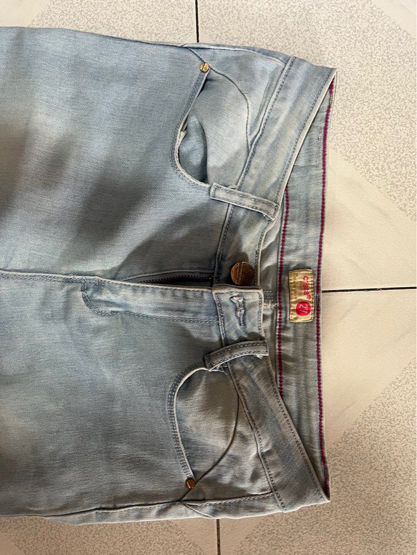 Crissa jeans, Women's Fashion, Bottoms, Jeans on Carousell