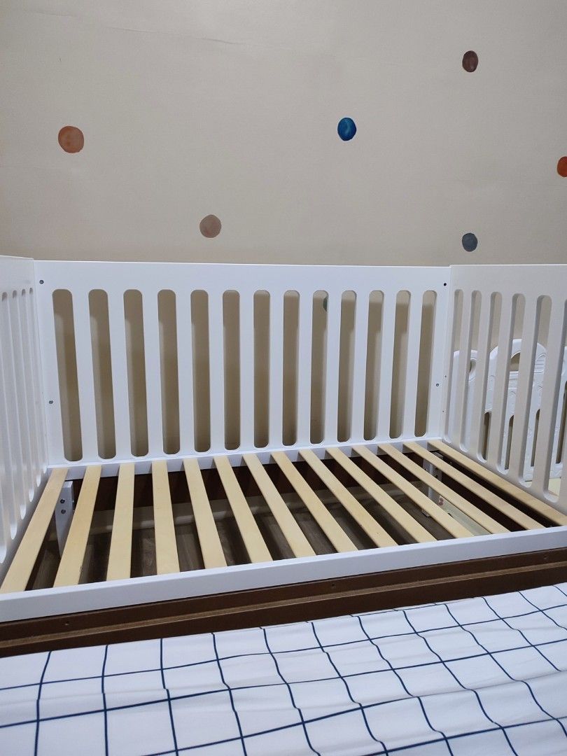 Cuddlebug Madison 3 in 1 Convertible Crib with Tiny Winks Premium ...