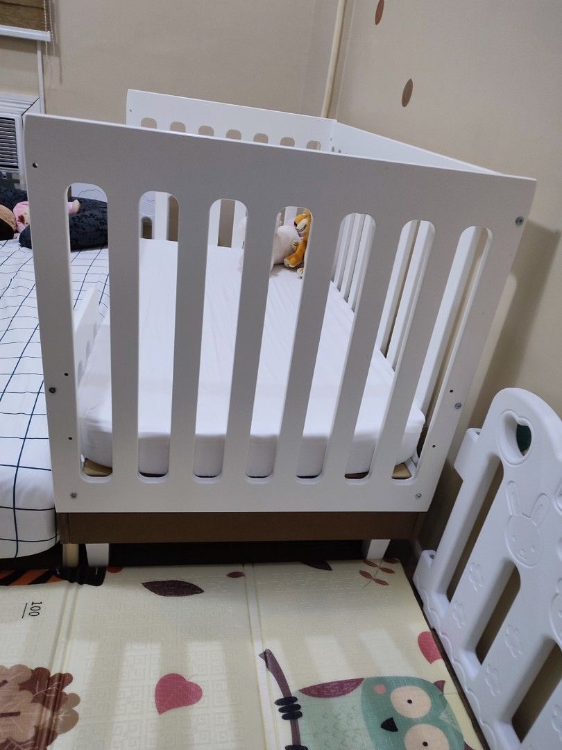 Cuddlebug Madison 3 in 1 Convertible Crib with Tiny Winks Premium ...