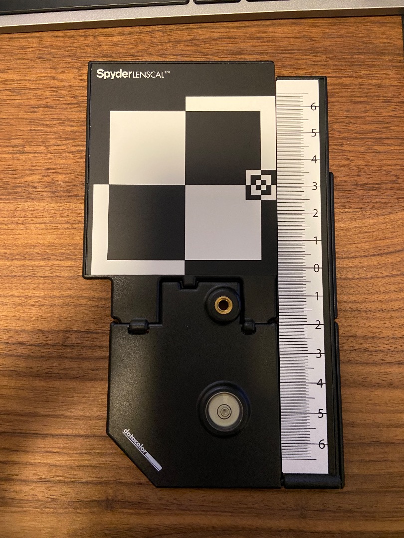 Datacolor SpyderLensCal SLC100 對焦較準器, 攝影器材, 攝影配件, 其他攝影配件 - Carousell