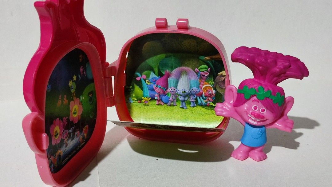 DREAMWORKS Animation Character Charm/Box/Toy/Display, Hobbies & Toys ...