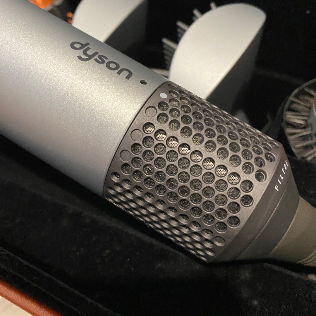 Dyson Airwrap Set, Beauty & Personal Care, Hair on Carousell