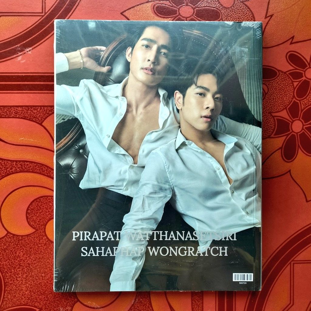 EARTH-MIX GRAVITY OFFICIAL PHOTOBOOK, Hobbies & Toys, Books & Magazines ...