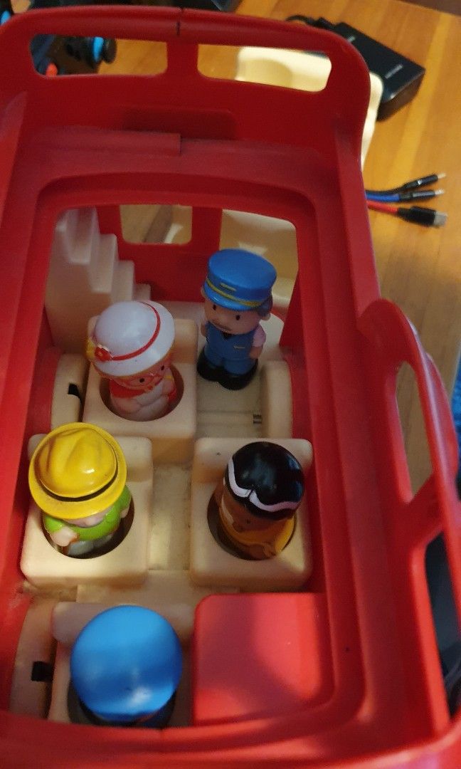 ELC Happyland Toy London Bus with characters, Hobbies & Toys, Toys ...