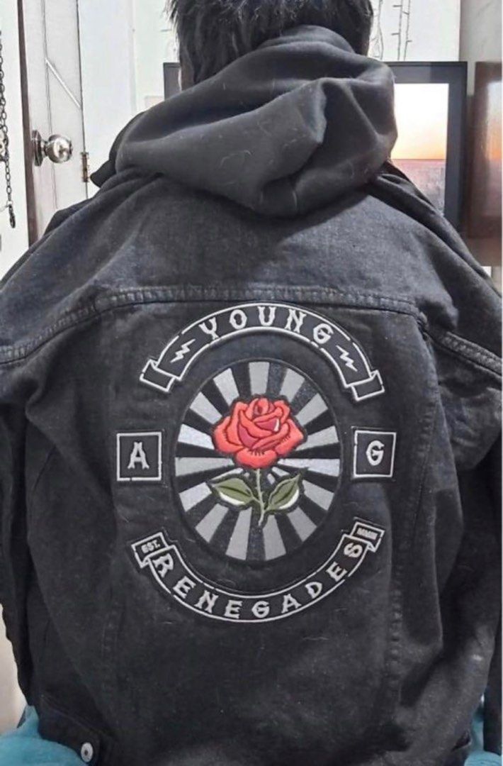 [Embroidered] All Time Low Last Young Renegade Patch (Alex), Hobbies ...