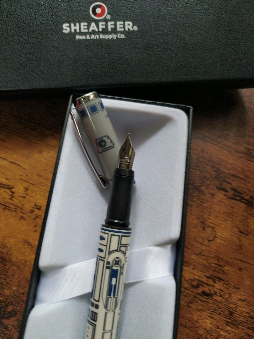 Fountain pen Star Wars R2-D2 Sheaffer Fountain pen R2-D2 collectors pen ...