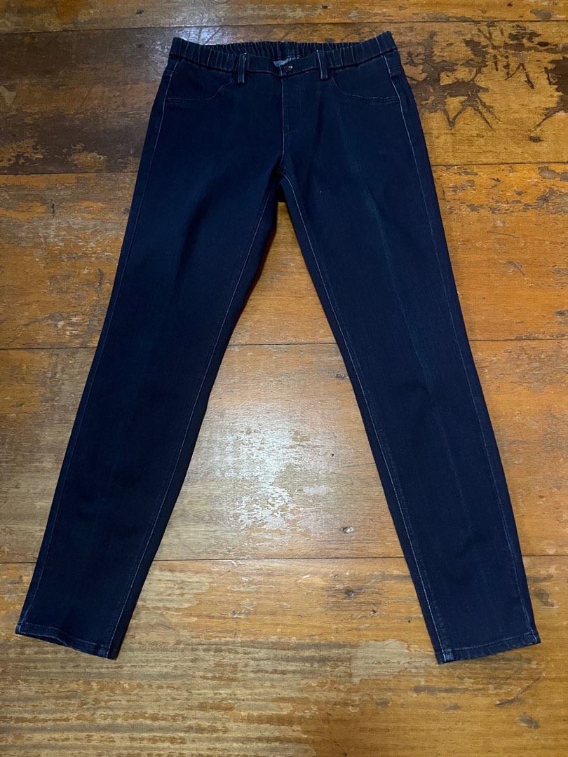 Garterized Uniqlo Jeans, Women's Fashion, Bottoms, Jeans on Carousell