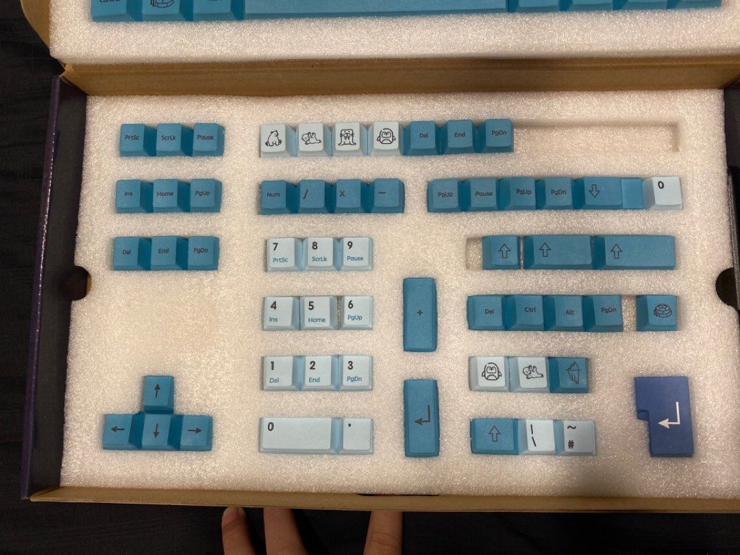 GMK PBT iceberg keycaps (clone), Computers & Tech, Parts & Accessories ...