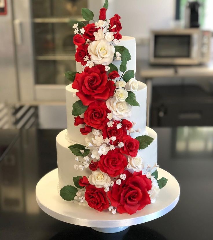[Halal] 3Tier Wedding Cake, Food & Drinks, Homemade Bakes on Carousell