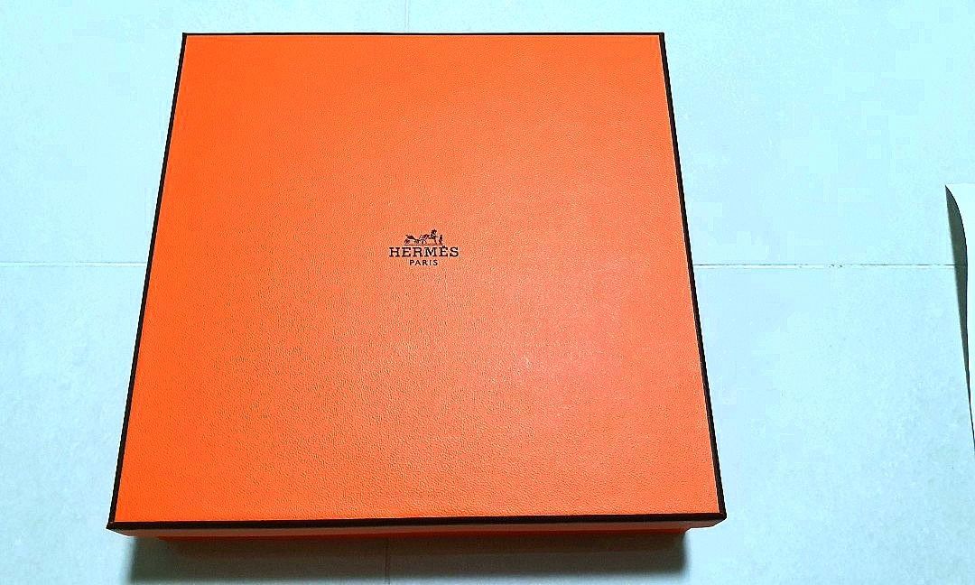 Hermes scarf box, Luxury, Accessories on Carousell