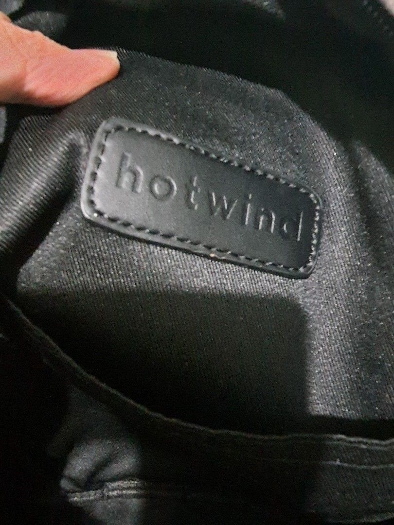 Hotwind Body Bag, Men's Fashion, Bags, Backpacks on Carousell