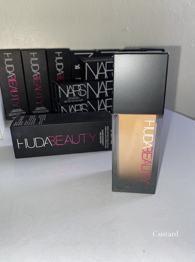 Huda Beauty Luminous Matte Foundation in Custard, Beauty & Personal ...