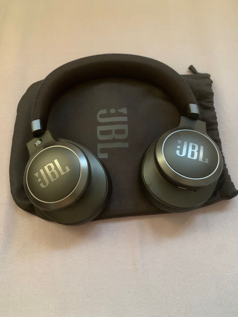 JBL live 660 NC, Audio, Headphones & Headsets on Carousell