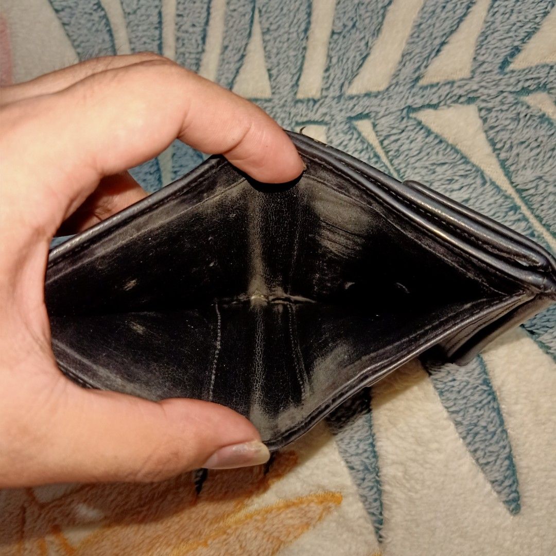 JUNK! Vintage Givenchy Bifold Wallet, Women's Fashion, Bags & Wallets ...