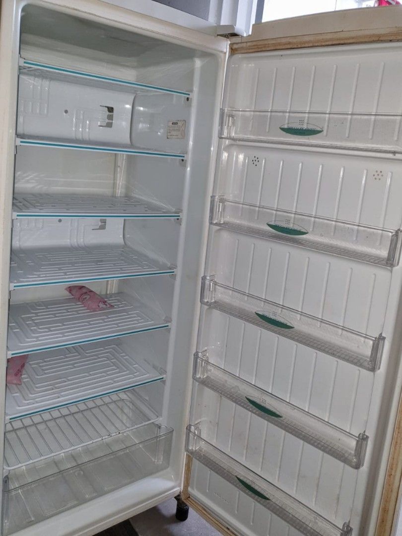 LG Fridge Chiller 200L, TV & Home Appliances, Kitchen Appliances, Refrigerators & Freezers on ...