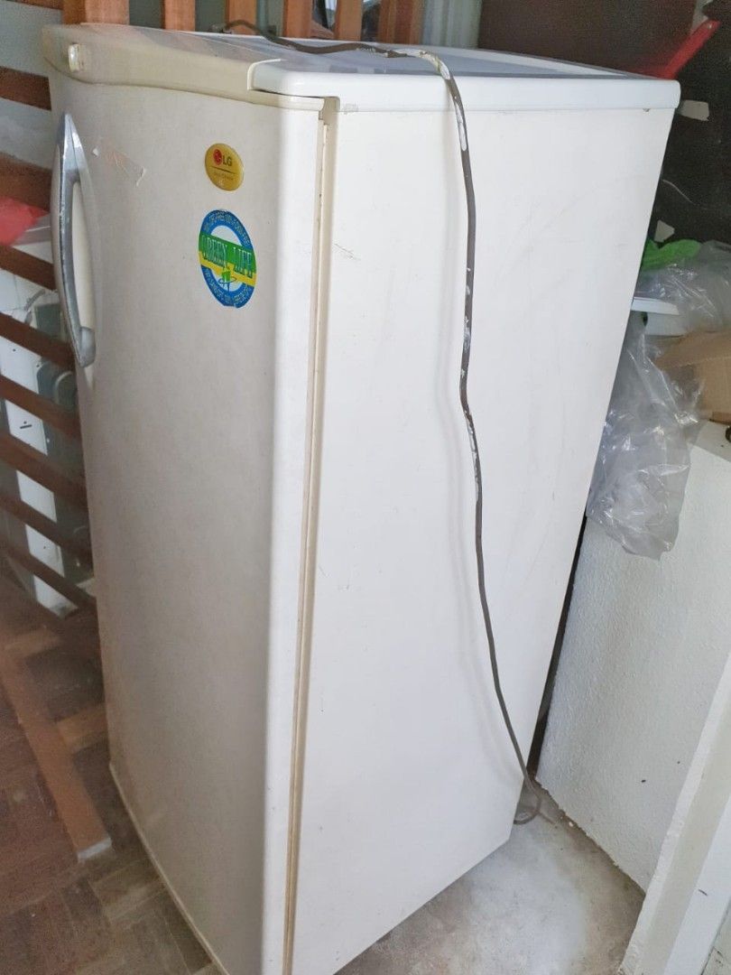 LG Fridge Chiller 200L, TV & Home Appliances, Kitchen Appliances, Refrigerators & Freezers on ...