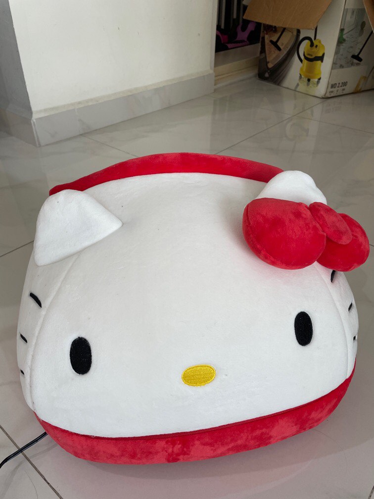 OTO Hello Kitty Foot Massager, Beauty & Personal Care, Foot Care on ...