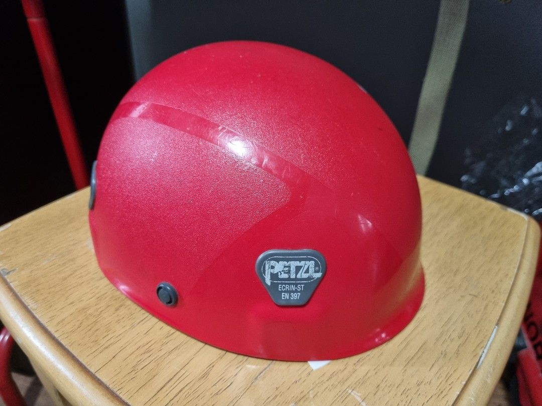 Petzl ecrin best, Sports Equipment, Other Sports Equipment and Supplies ...