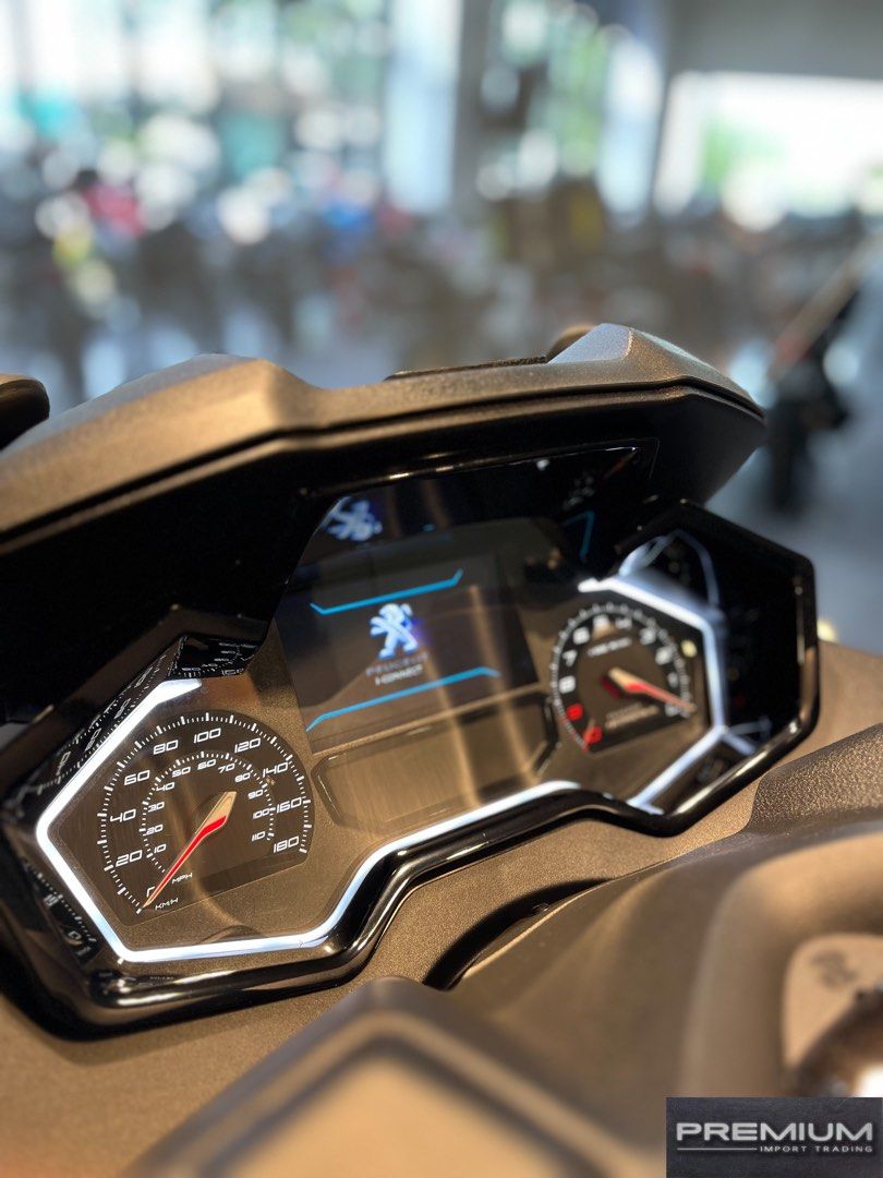 Peugeot Metropolis 400SW, Motorcycles, Motorcycles for Sale, Class 2A on Carousell