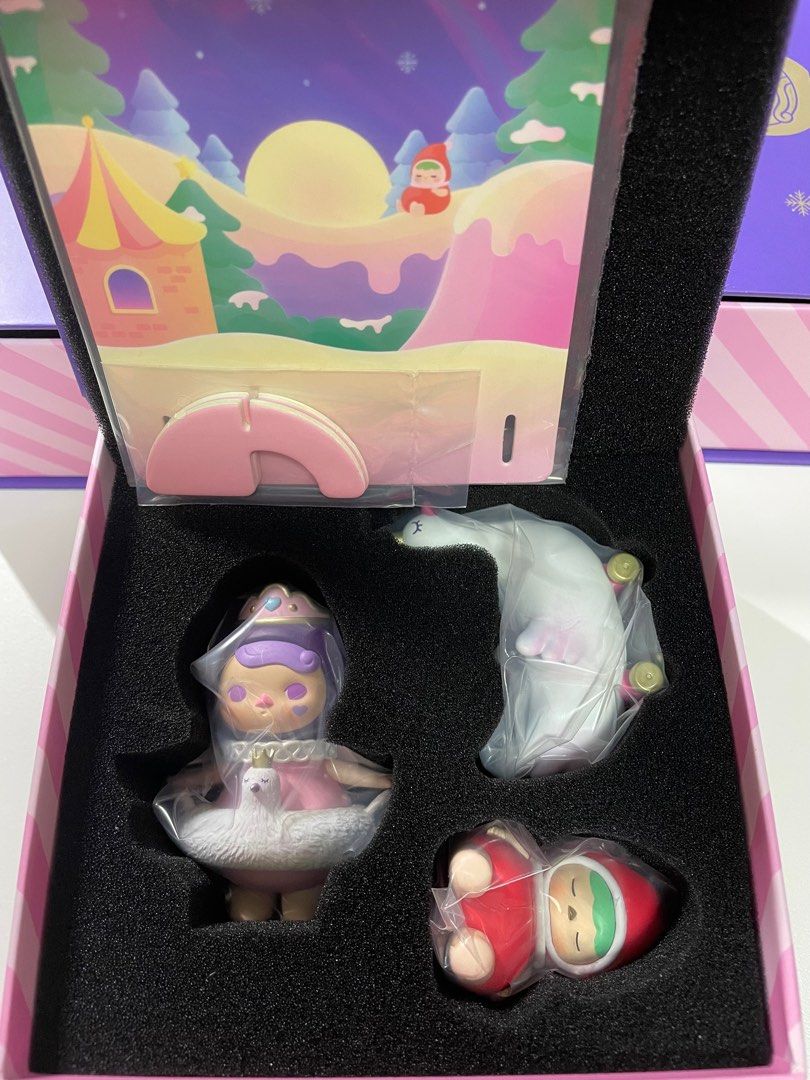 Pop Mart x Pucky Christmas Music Parade, Hobbies & Toys, Toys & Games ...