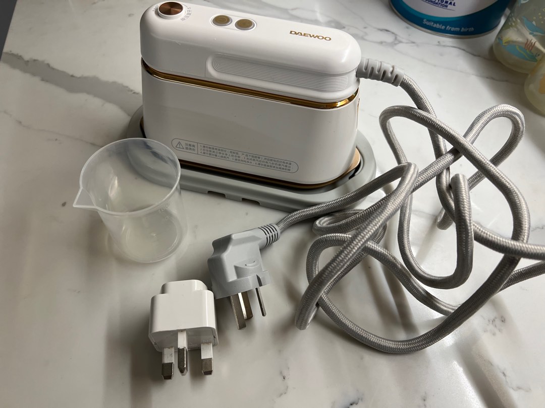 Portable steamer (Daewoo), TV & Home Appliances, Irons & Steamers on ...