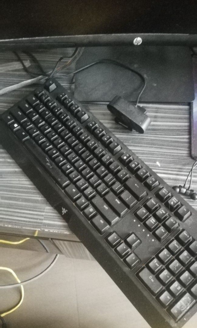Razor V2 Keyboard Computers And Tech Parts And Accessories Computer Keyboard On Carousell