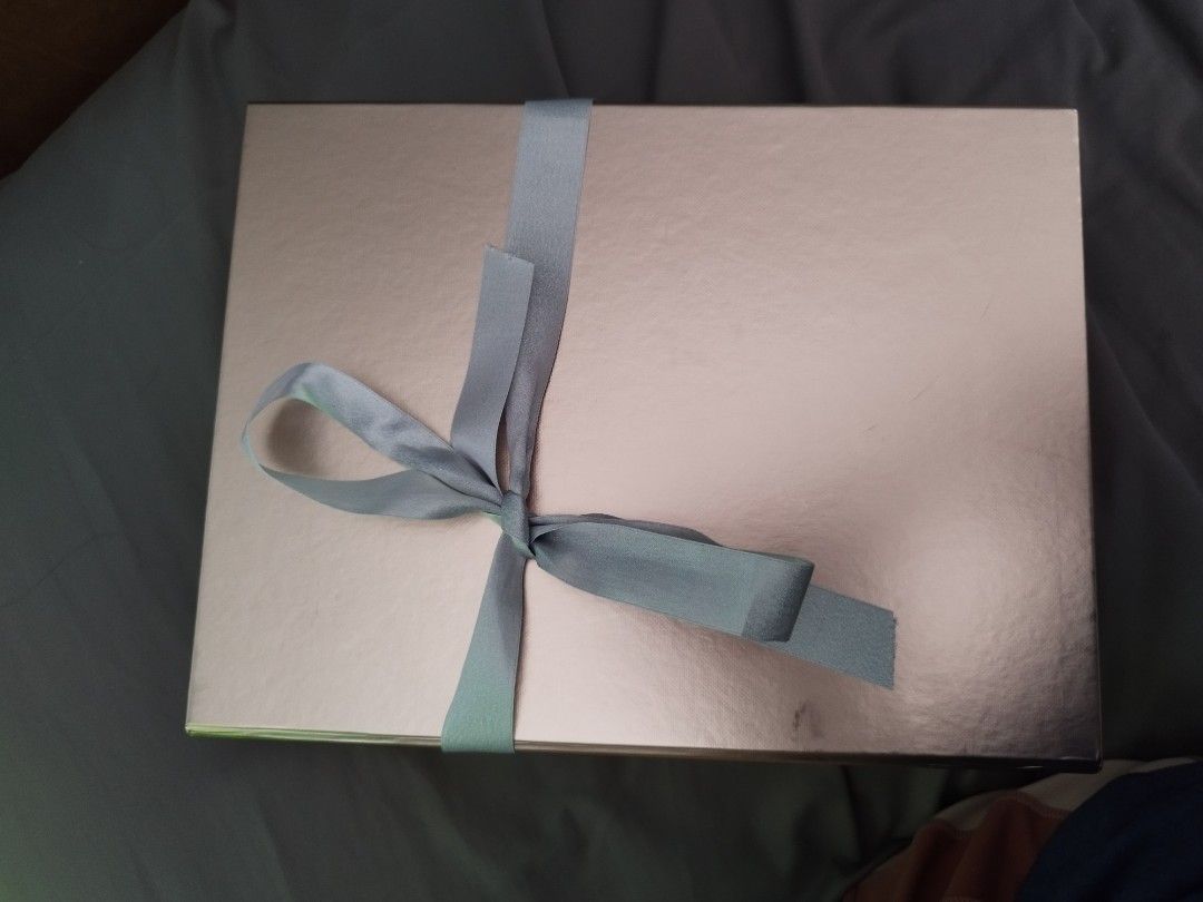 Rose Gold Wedding Ang Bao Box, Hobbies & Toys, Stationery & Craft ...