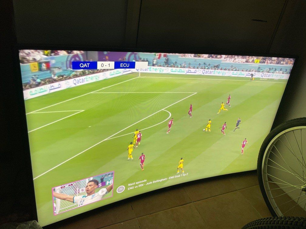 Samsung 65" UHD 4K Curved Smart TV JU6600 Series 6 includes tv stand ...