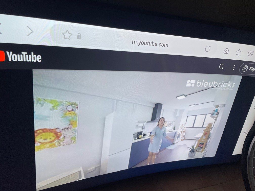 Samsung 65" UHD 4K Curved Smart TV JU6600 Series 6 includes tv stand ...