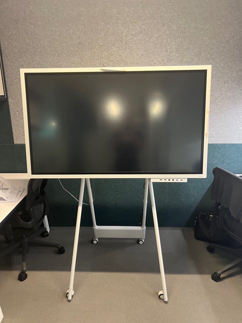Samsung digital whiteboard/monitor, TV & Home Appliances, TV ...