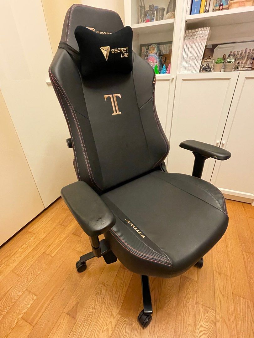 Secretlab Titan XL 2020 stealth, Furniture & Home Living, Furniture ...