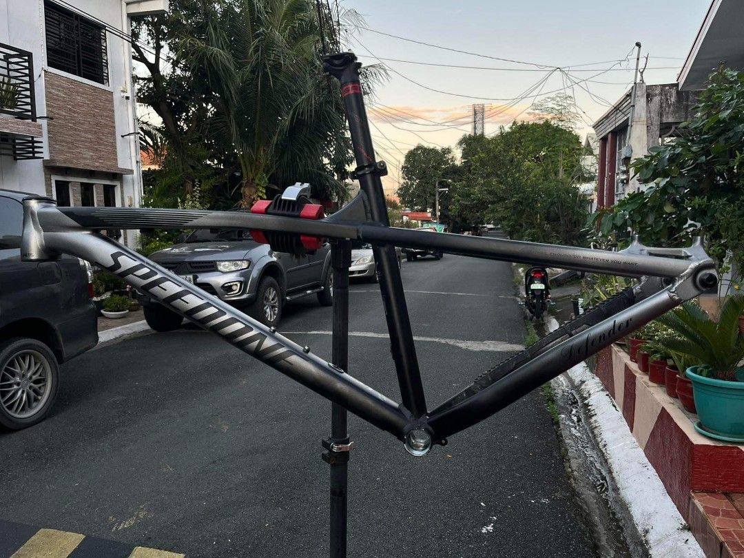 speedone defender bike frame, Sports Equipment, Bicycles & Parts ...