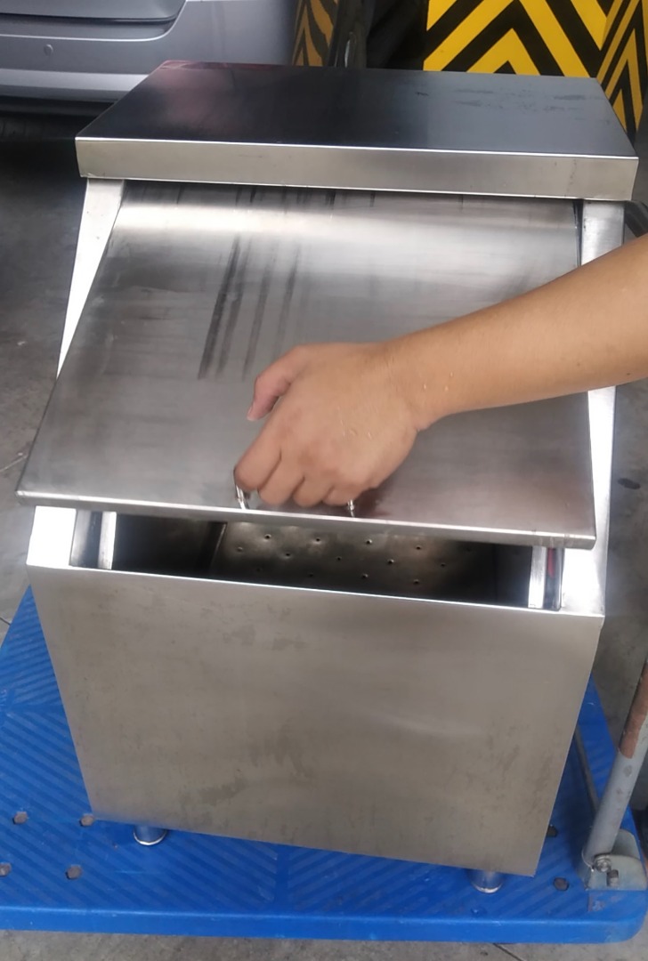 Stainless Ice Bin with Legs, TV & Home Appliances, Kitchen Appliances ...