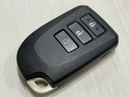 Genuine Toyota Hiace Smart Key, Car Accessories, Car Workshops ...
