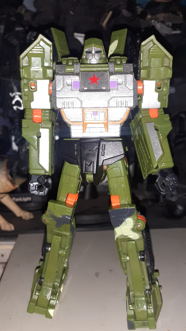 transformers megatron tank, Hobbies & Toys, Toys & Games on Carousell