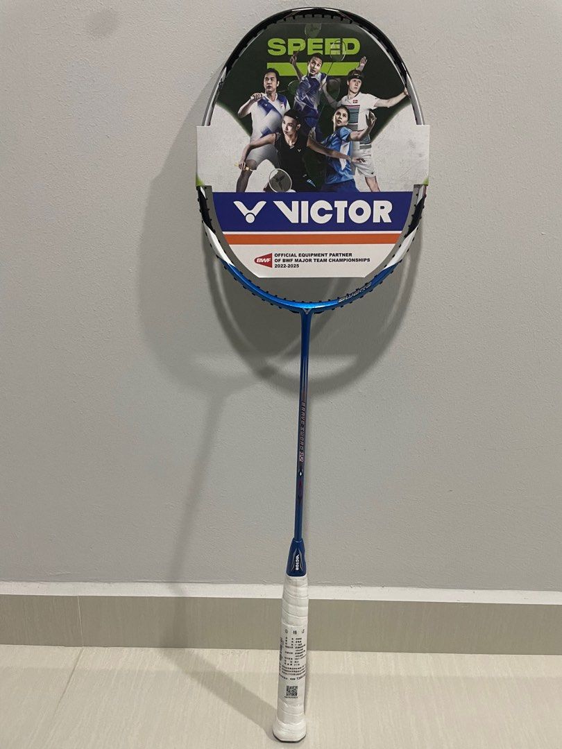 Victor Brave Sword 12 Badminton Racket Racquet, Sports Equipment ...